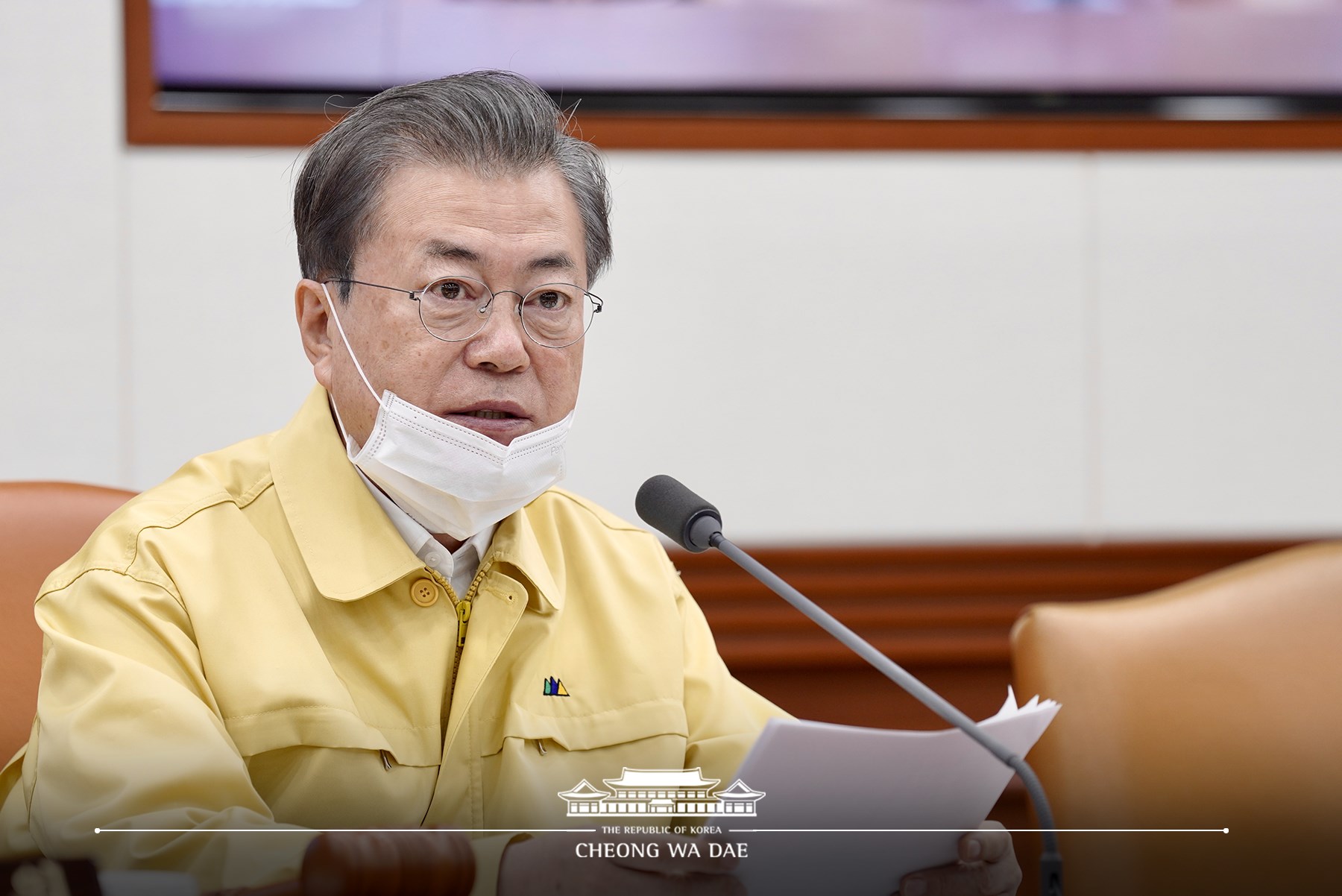 문 대통령, 국내 '사재기' 없는데 대해..."국민덕분이다. 감사한 마음"