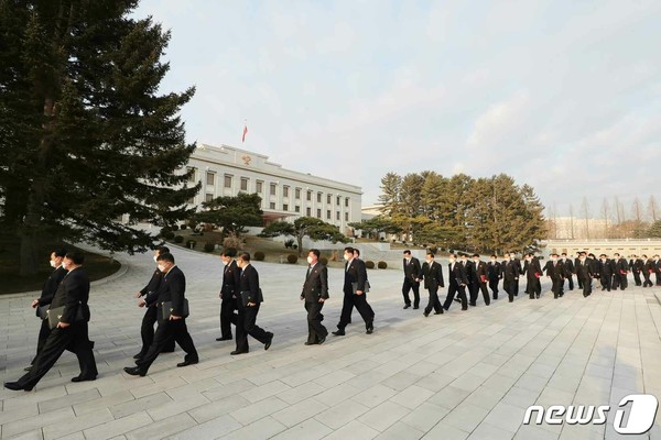 북한 당 전원회의 3일째...농촌발전·경제정책 실천 협의회 진행