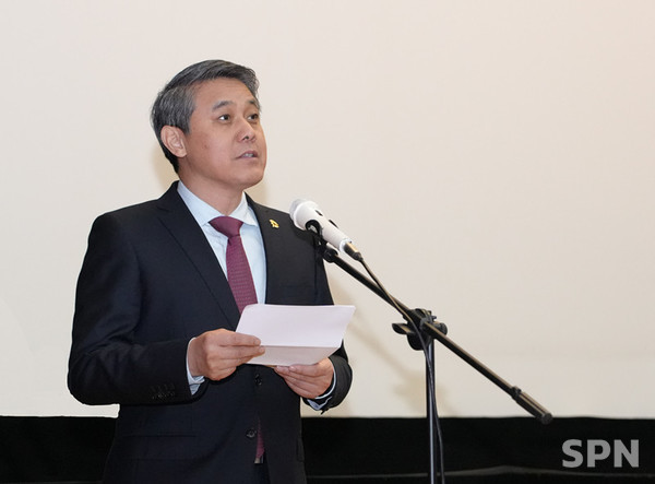 북한 주재 중국대사관, 2024년 신년연회..."북중 친선 강화 발전"